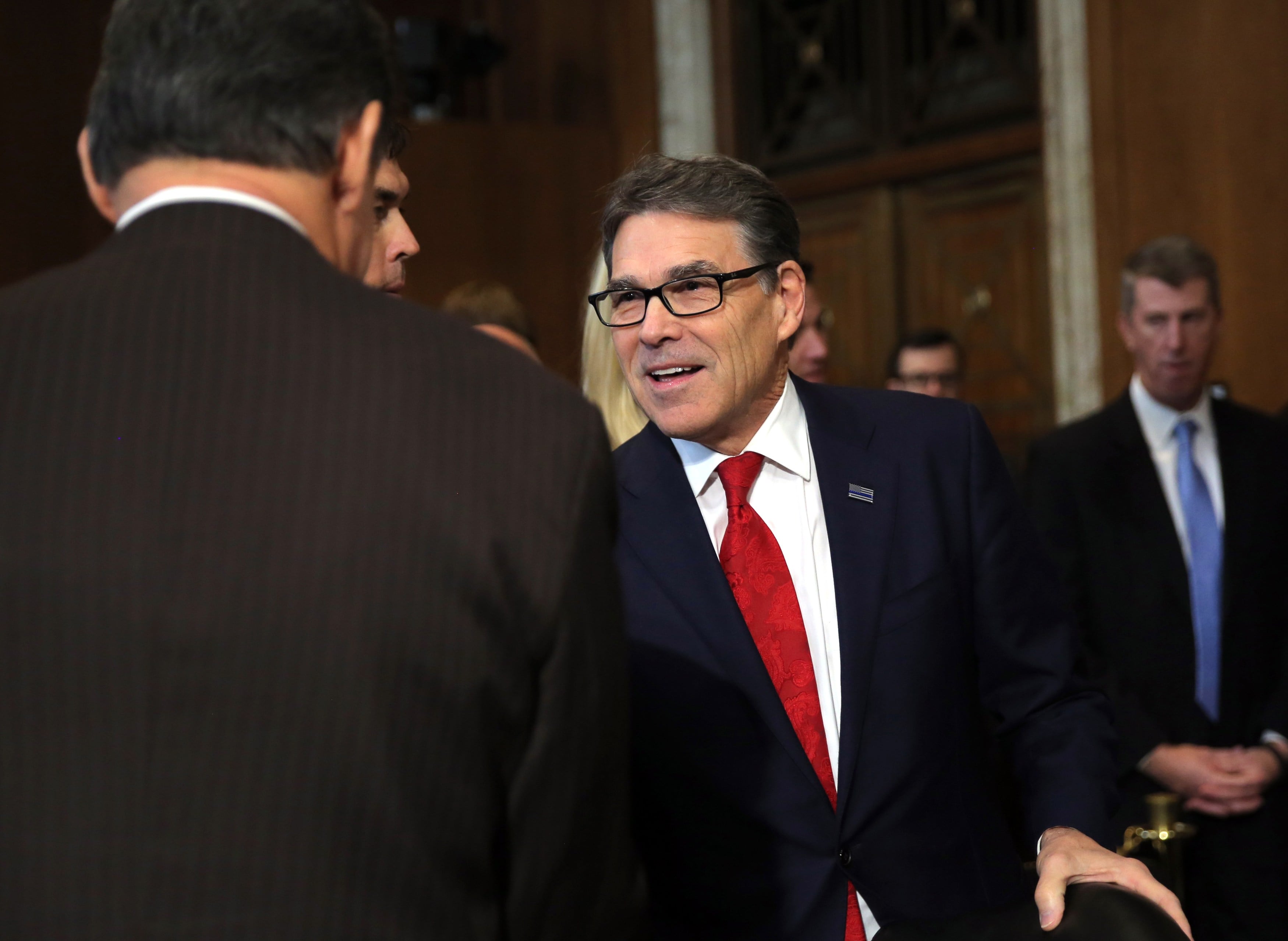 Perry nomination goes to full Senate for vote to head energy department ...