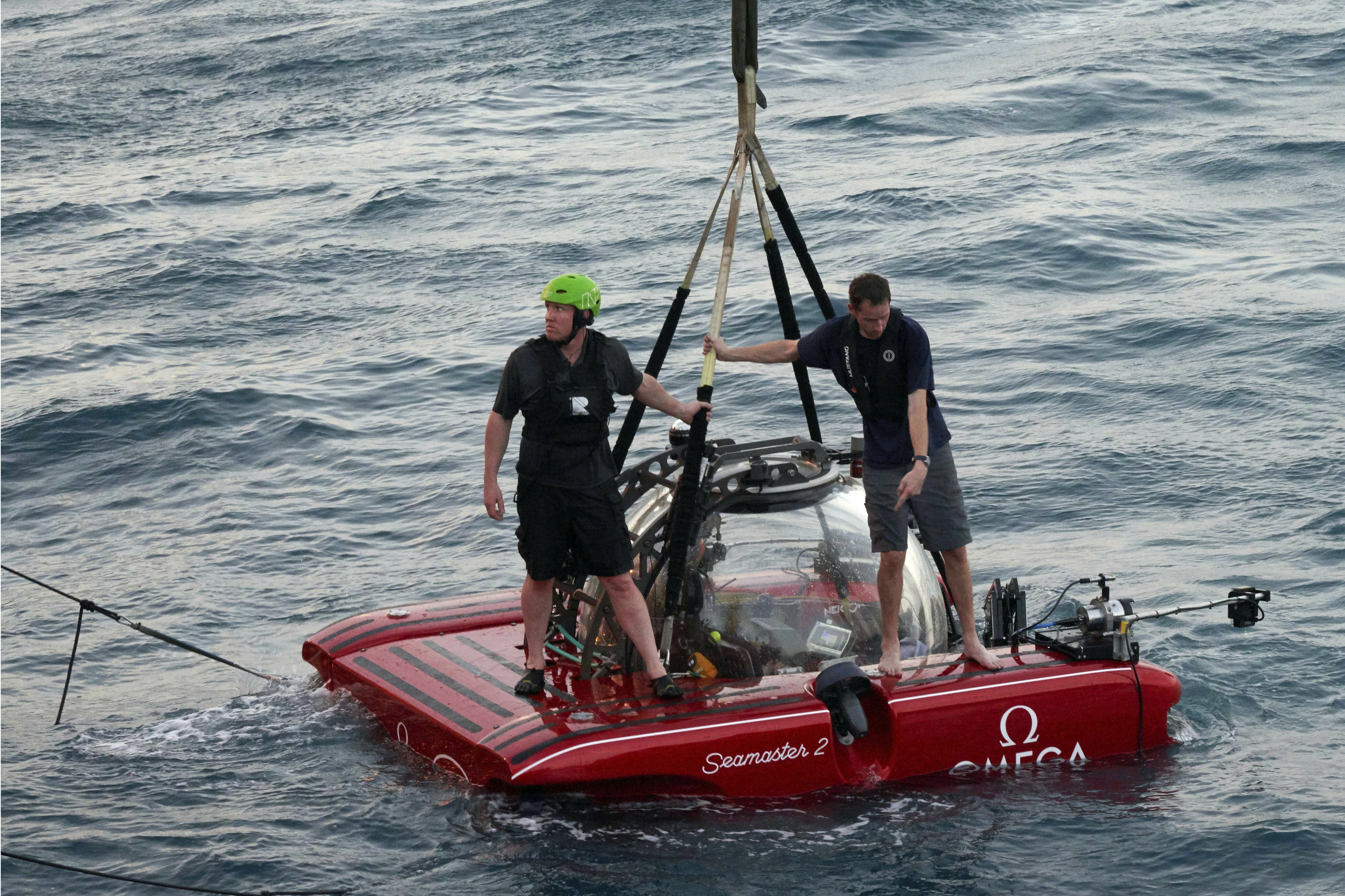 Explorers to send 1st live video broadcast from ocean depths | The ...